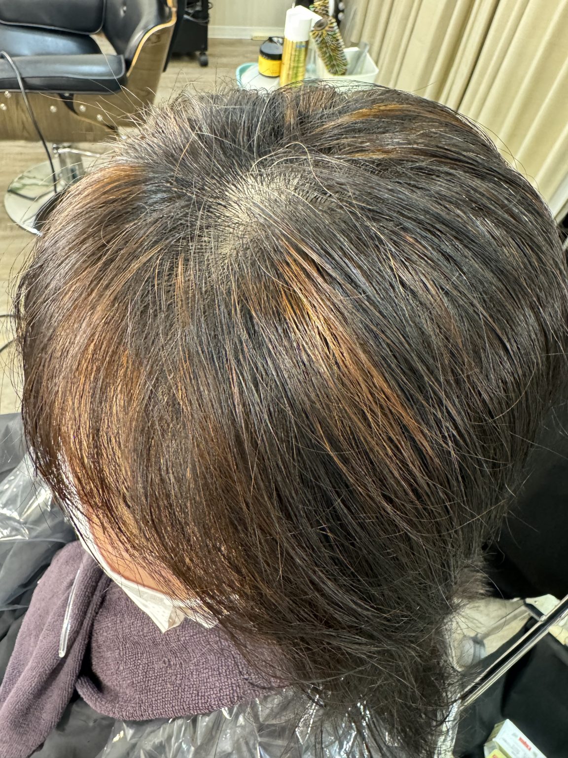 CALON 2023 | 【美容師が解説】頭皮に優しい白髪染めをする5つの方法